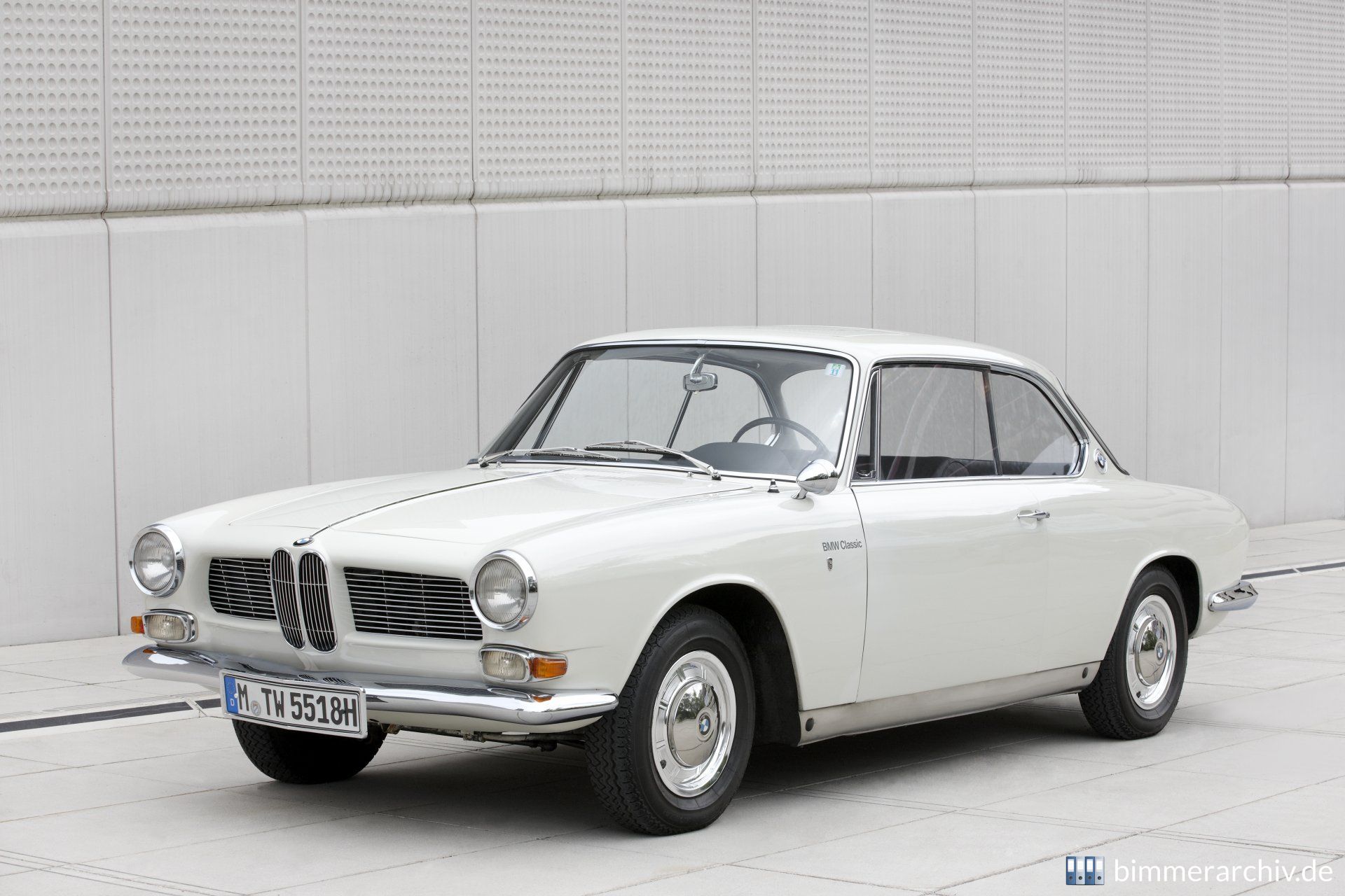 Baureihenarchiv für BMW Fahrzeuge · BMW 3200 CS · bimmerarchiv.de