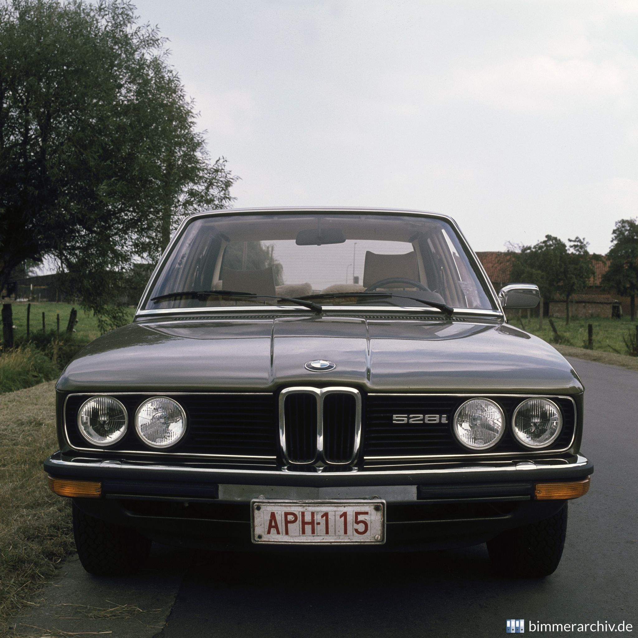 Baureihenarchiv F r BMW Fahrzeuge BMW 528i Bimmerarchiv de